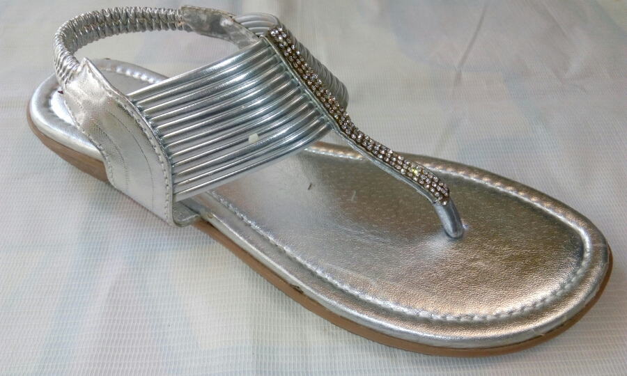 Buy flate girls sendil Online @ ₹240 from ShopClues