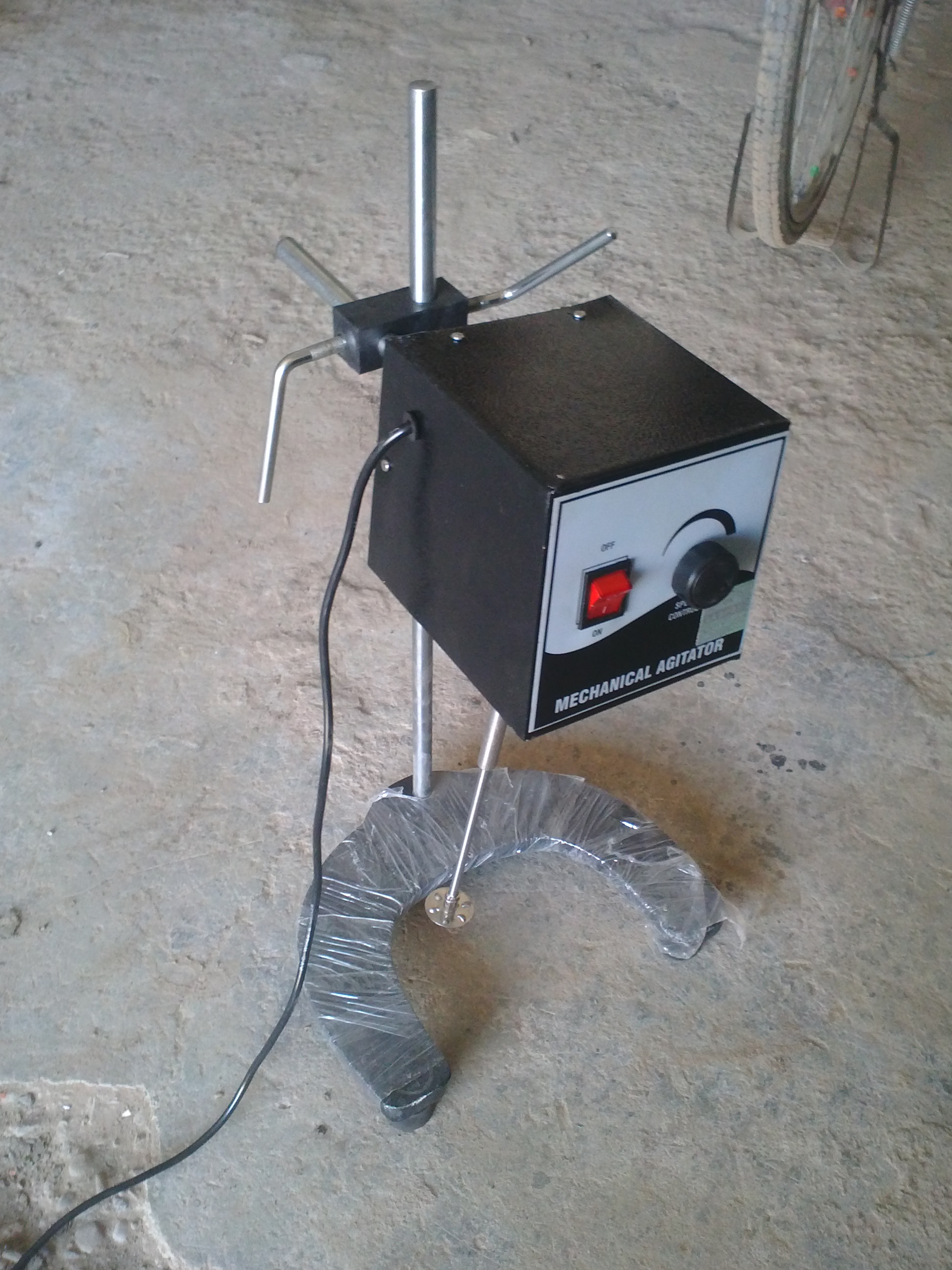 Laboratory stirrer with regulator 4000rpm / mechanical stirrer ...