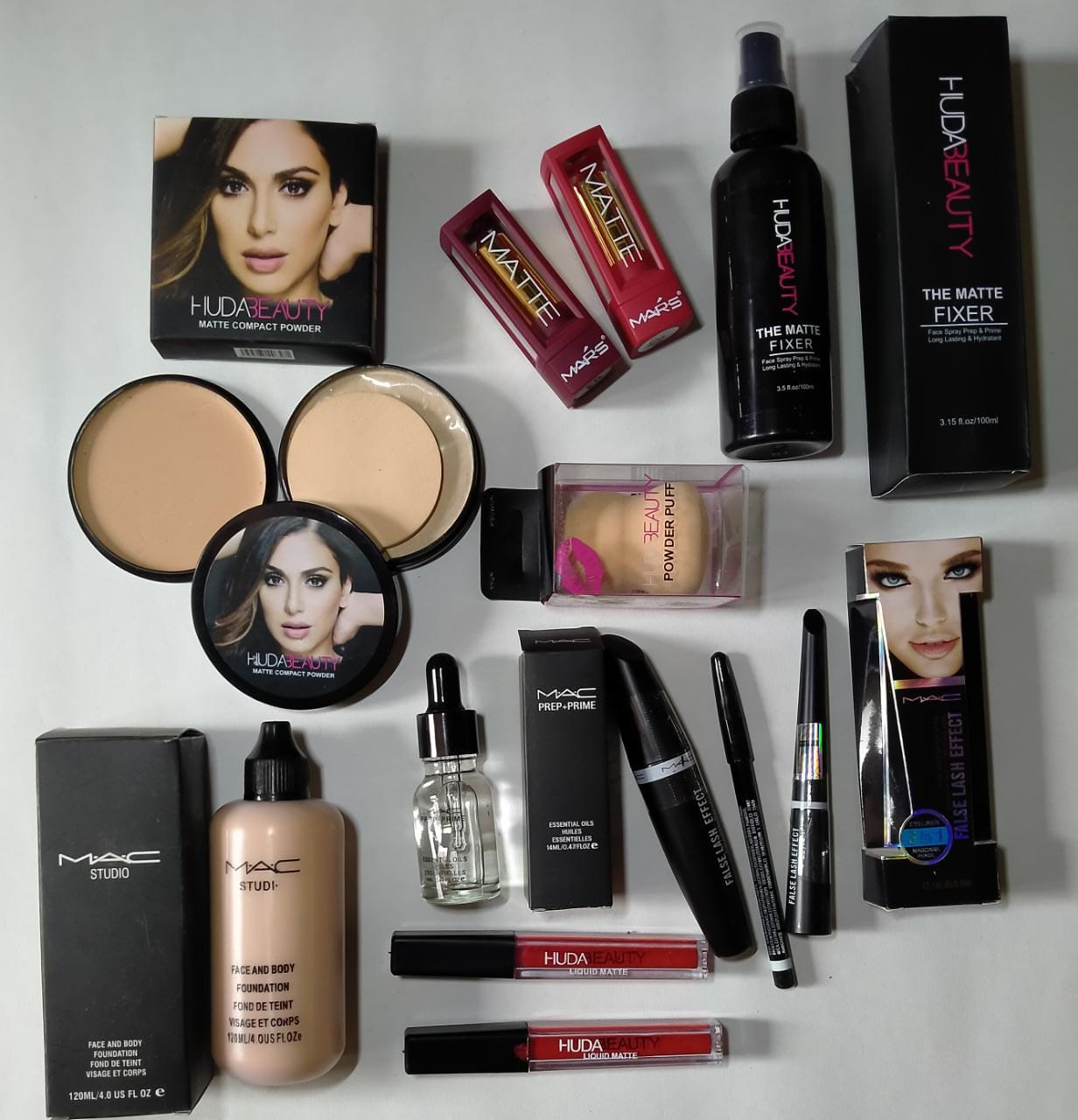 Buy Makeup combo no 432 Online @ ₹690 from ShopClues