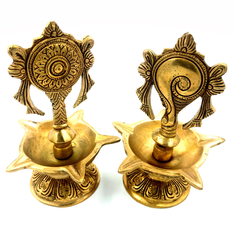 Buy Arihant Craft Brass Shankha Chakra Villaku, Shankh and Chakra ...